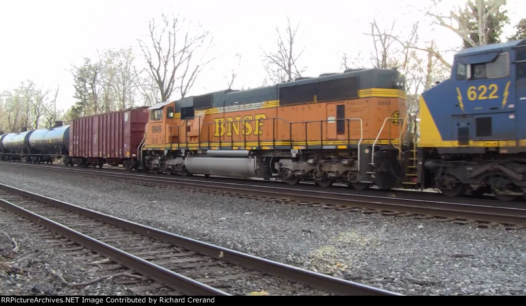 BNSF SD70MAC 9849 on K041